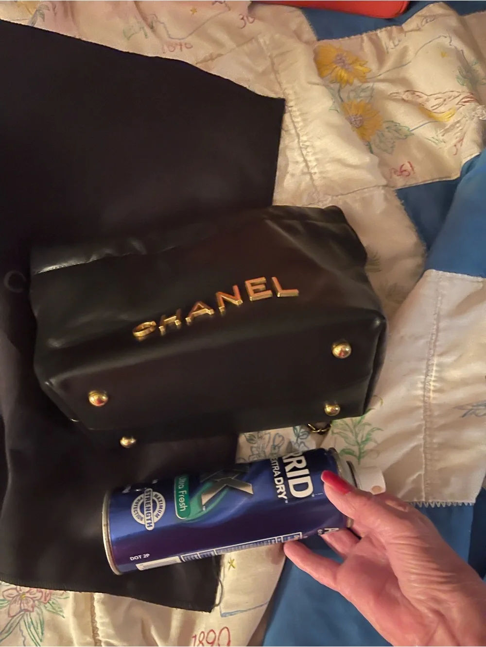 None | Bags | Cc Gift With Purchase Black Shoulder Bag With Gold Chain ...